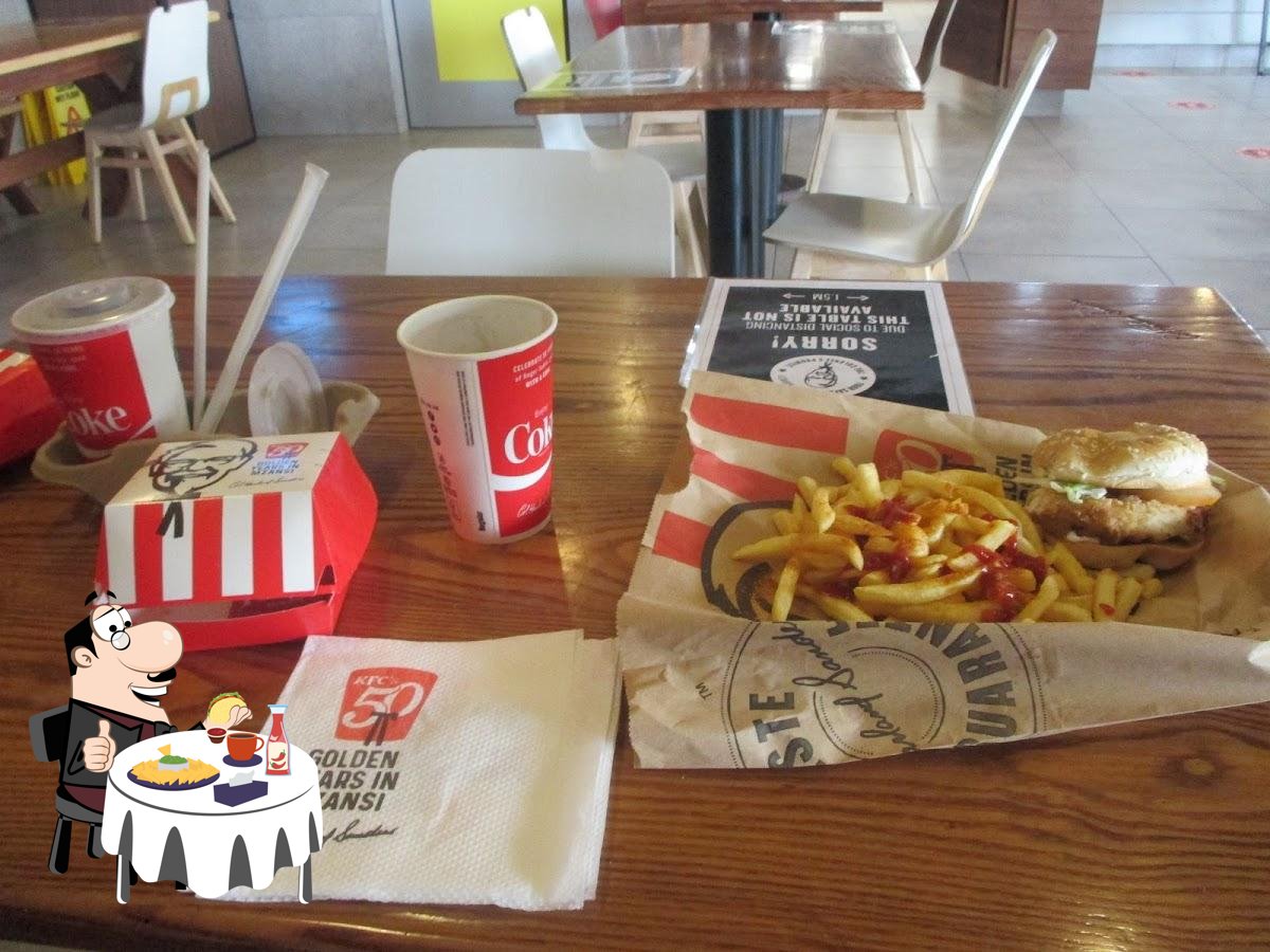 KFC Lighthouse Road restaurant, Bluff, 403 Lighthouse Rd - Restaurant ...