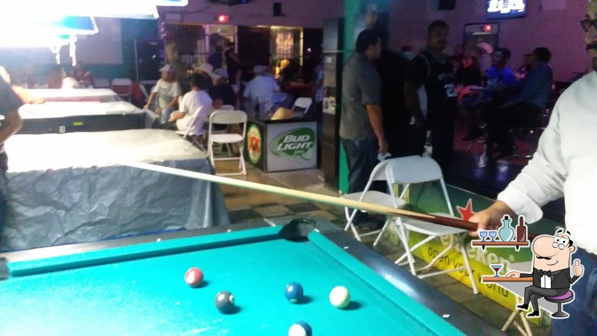Stacy's Sports Bar, 3805 Blanco Rd in San Antonio - Restaurant reviews
