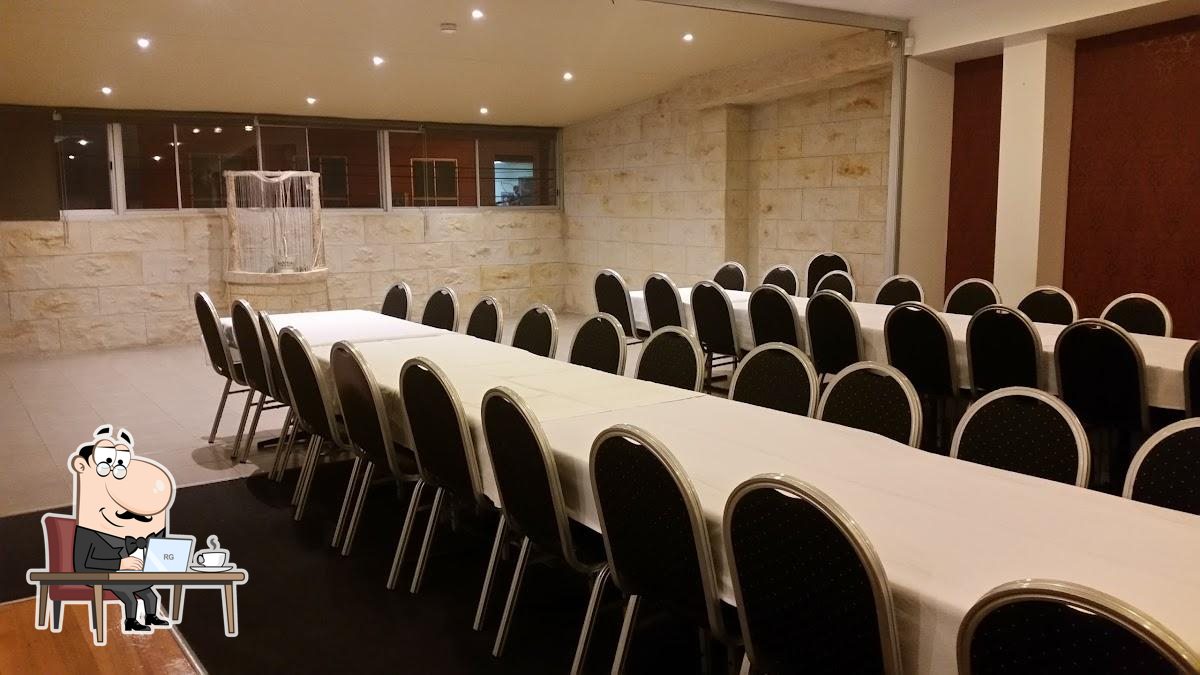 Manara, Coburg - Restaurant menu, prices and reviews