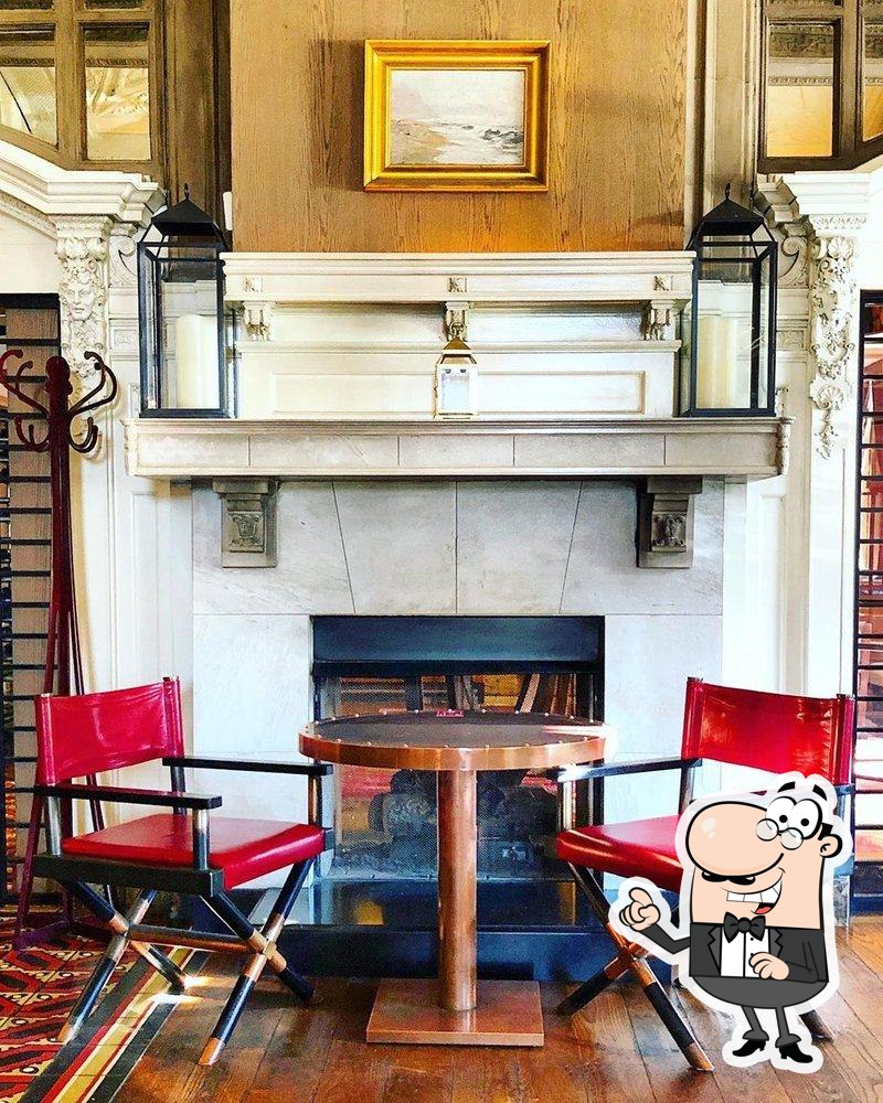 OAK Long Bar + Kitchen, Boston - Restaurant menu, prices and reviews