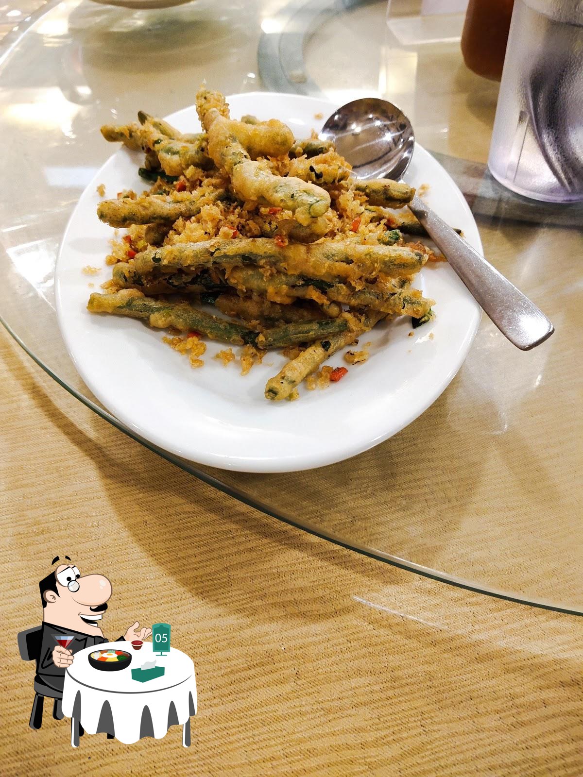 Grand Eastern Restaurant & Ballroom, Bandung - Restaurant reviews