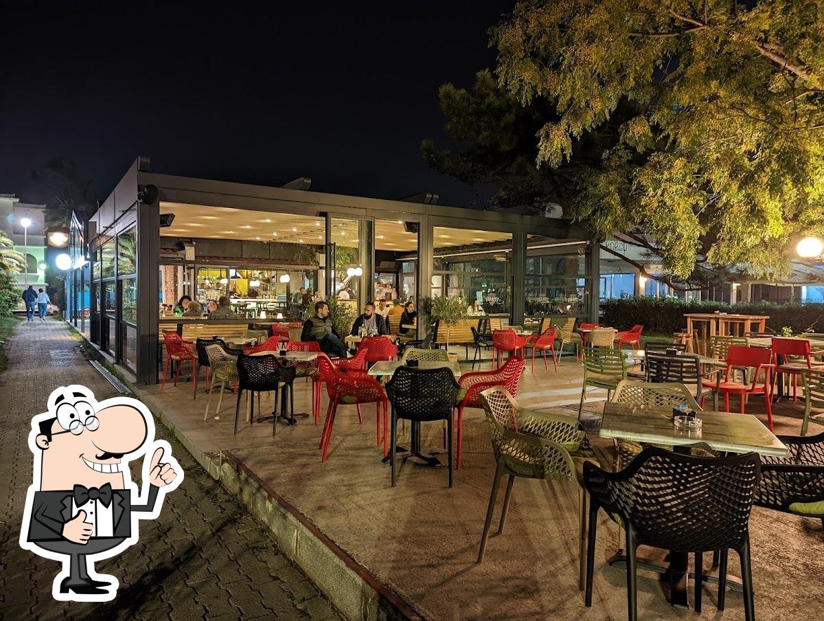 Parapet Pizza & Grill restaurant, Bar - Restaurant reviews