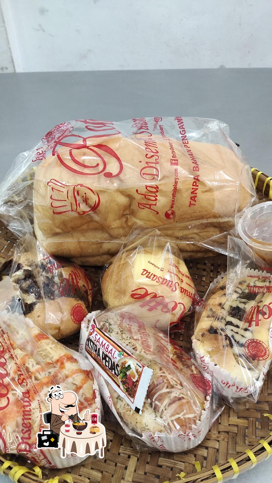 Rotte Bakery Rengat, Indonesia - Restaurant reviews