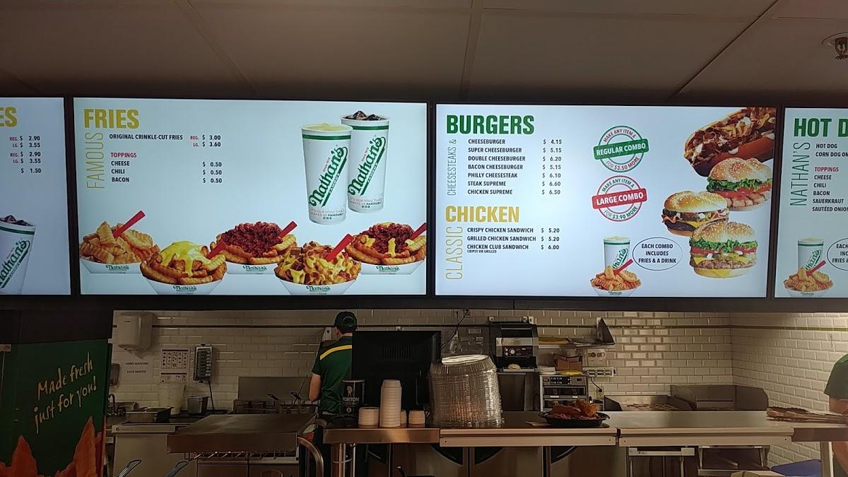 Menu at Restaurante Nathan's, Base Naval
