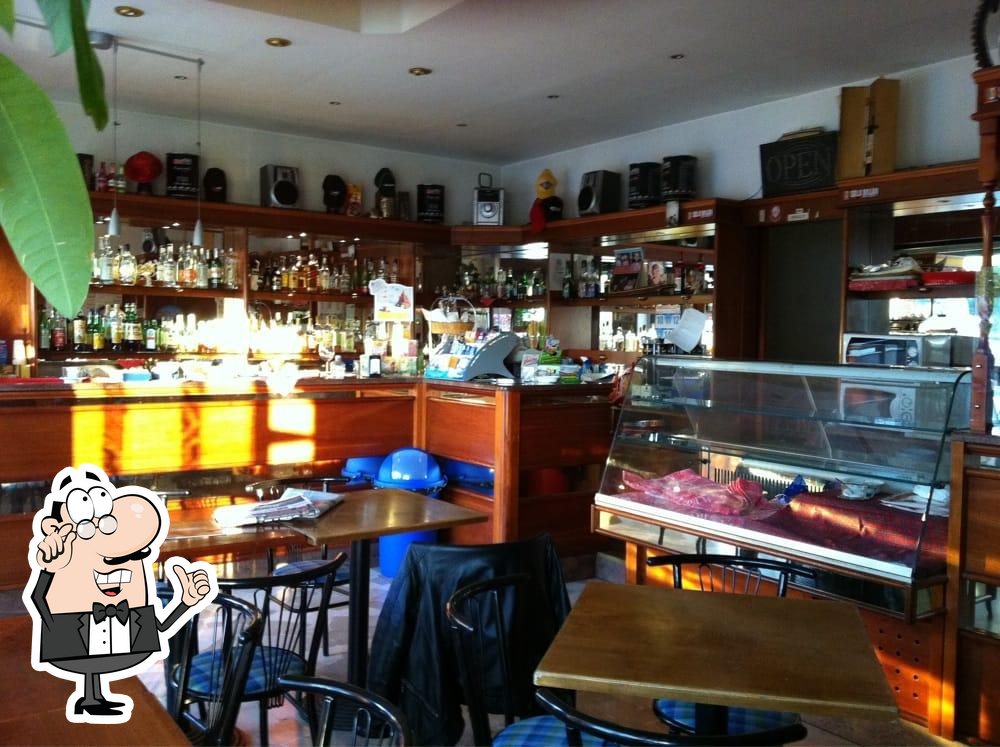 Mad Max cafe, Milan - Restaurant reviews