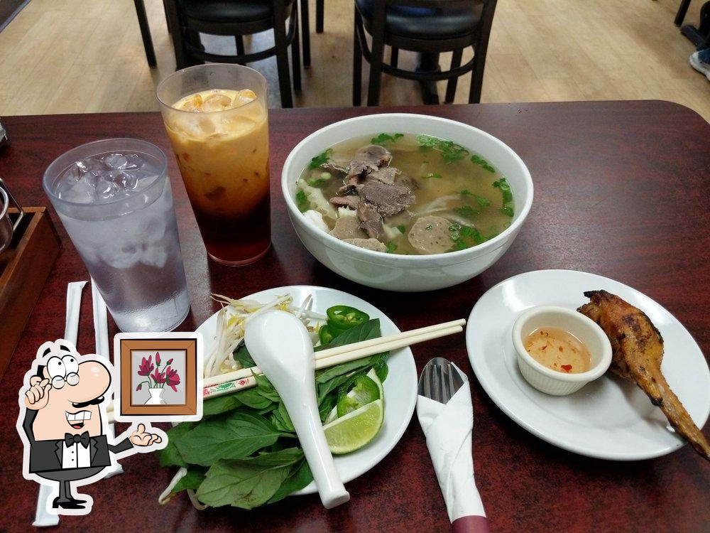 Plia's Kitchen, Green Bay - Restaurant menu, prices and reviews