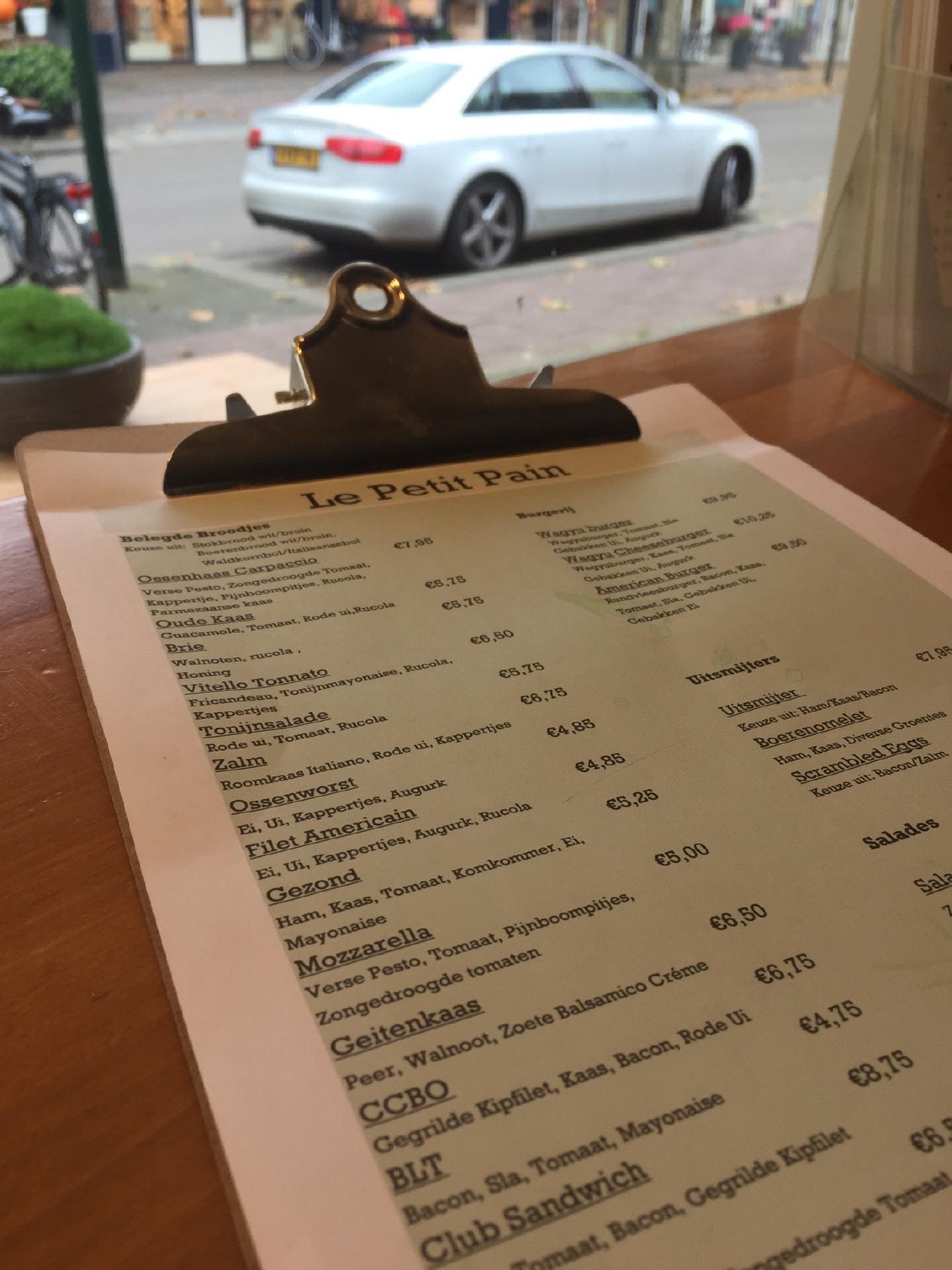 Menu at Le petit pain, Hilversum
