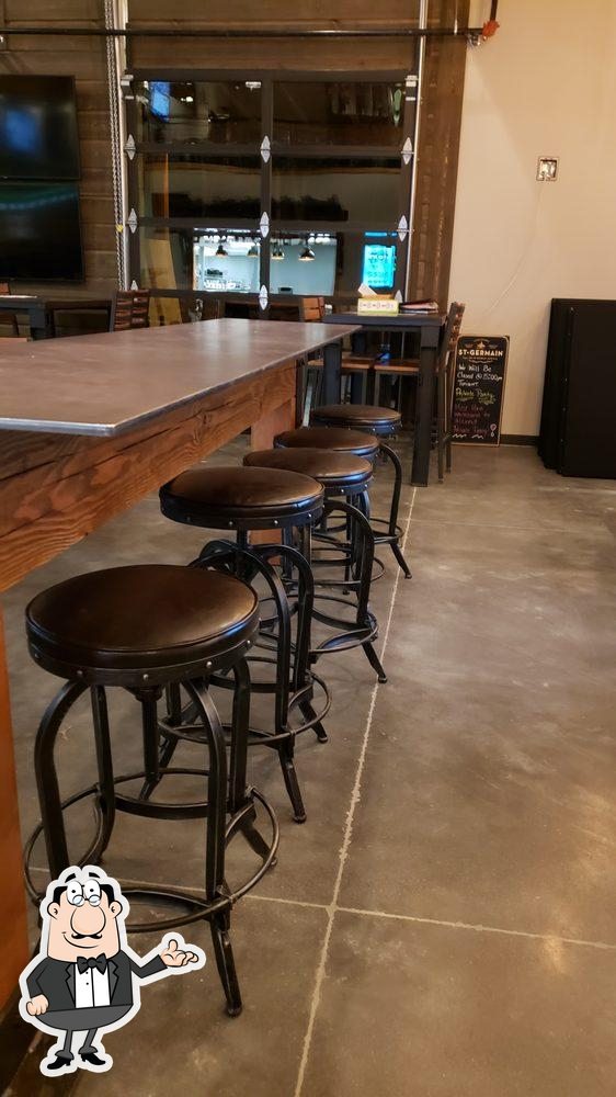 Hop Thief Taphouse and Kitchen in College Place - Restaurant menu and ...