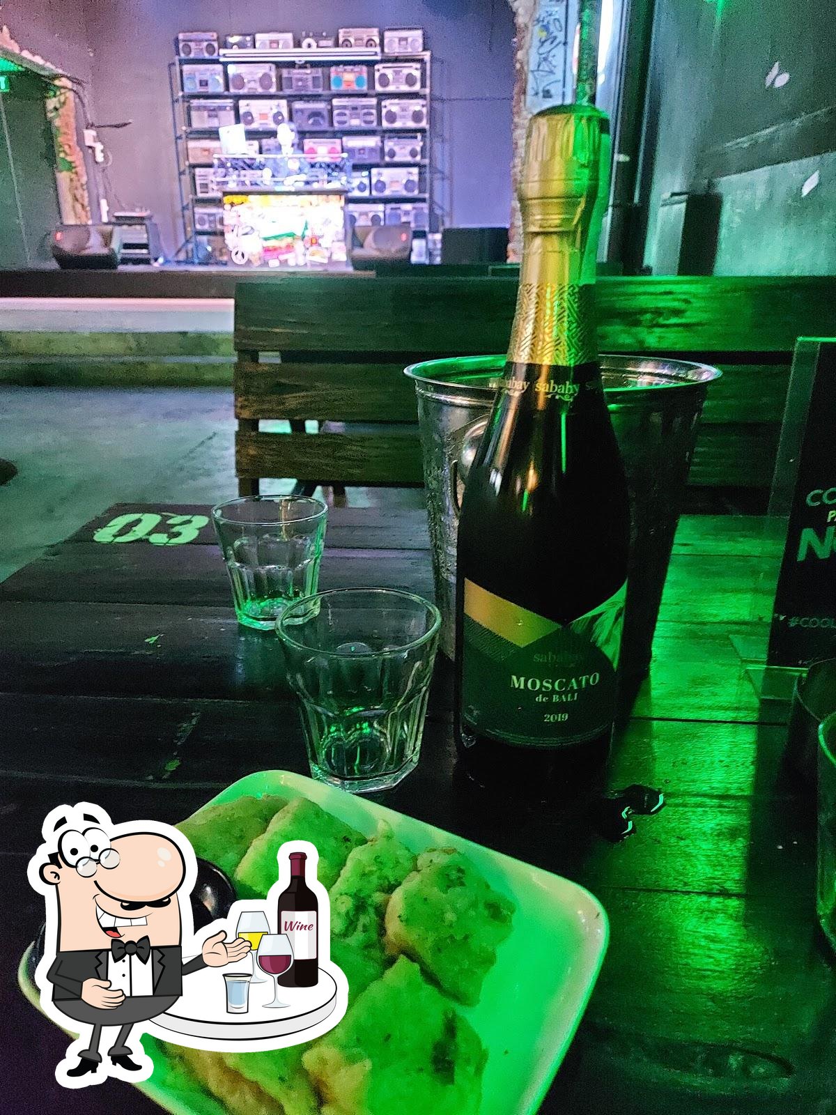 Boogie Down Bar, Yogyakarta - Restaurant reviews
