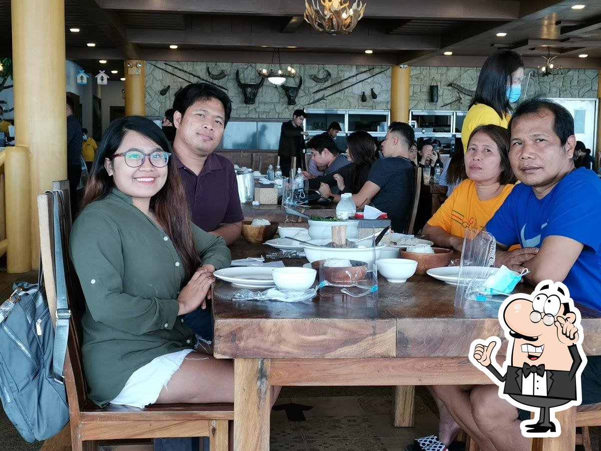Goldilocks Bakeshop, Calamba, +8VQ - Restaurant reviews