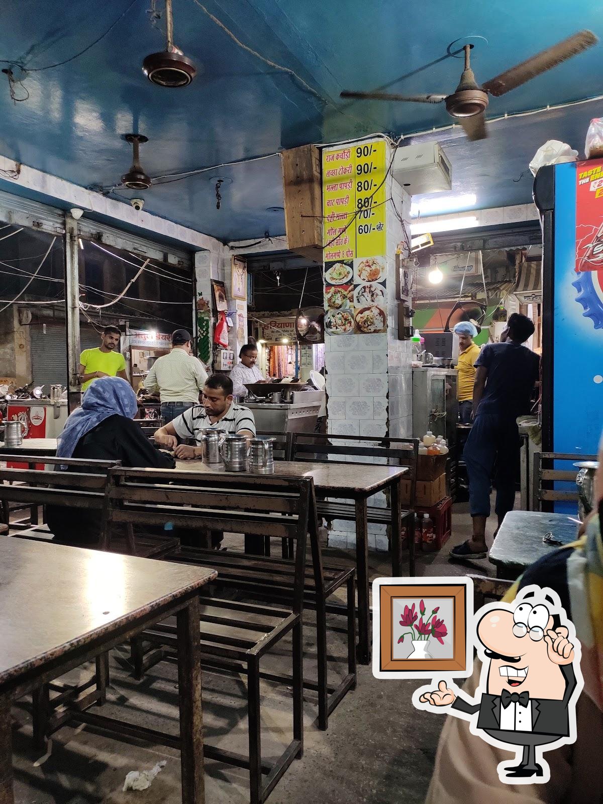 Ganpat Tikki Wala, Aligarh - Restaurant menu, prices and reviews