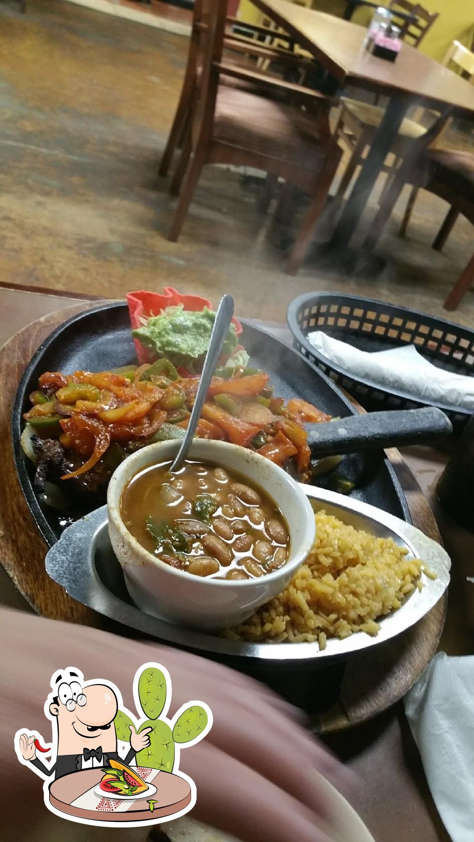 Emilianos Mexican Grill in Yoakum - Restaurant menu and reviews