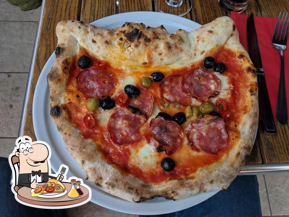 Tarantella, 4 Elliott Rd in London - Restaurant menu and reviews