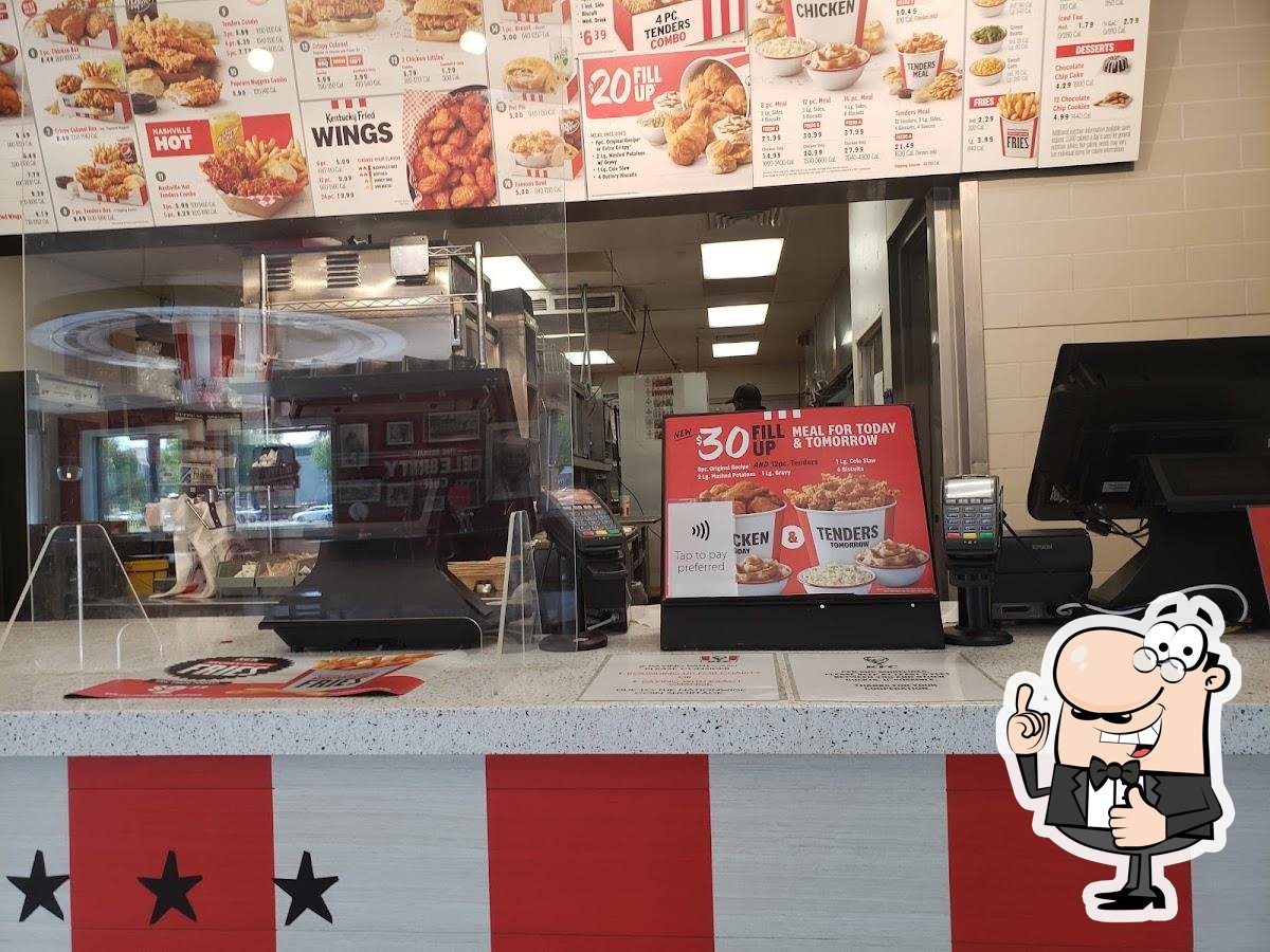 KFC, 4071 Union Rd in Mehlville - Restaurant menu and reviews