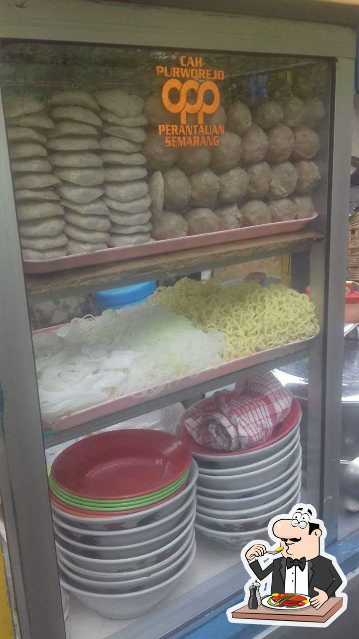 Bakso Gepeng Dan Es Dawet Ireng "NARUTO" restaurant, Semarang ...