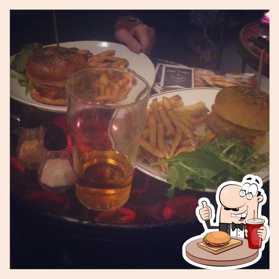 Le Coude à Coude pub & bar, Paris, 17 Rue Custine - Restaurant reviews