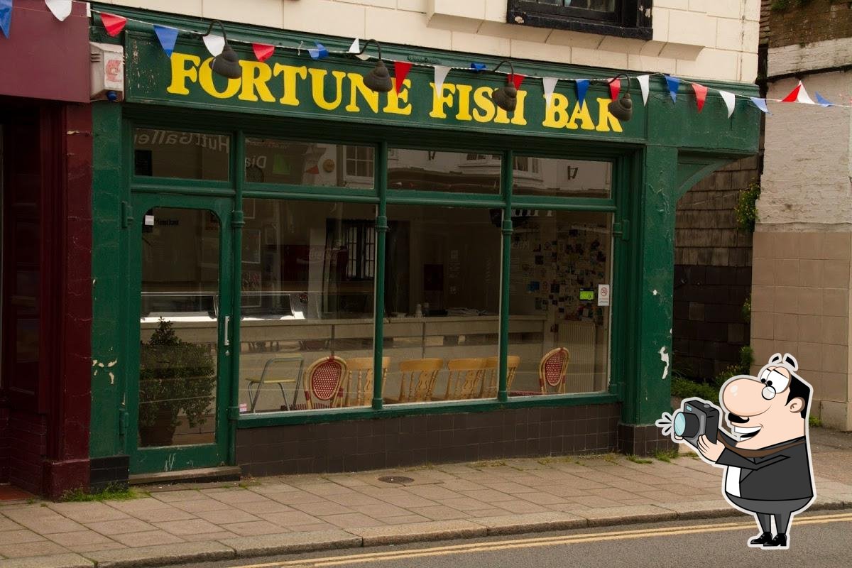 Fortune Fish Bar, Uckfield - Restaurant menu, prices and reviews