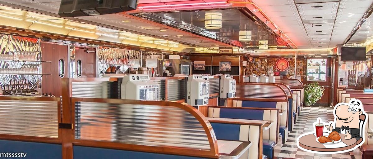 Menlo Park Diner, 1475 US-1 in Edison - Restaurant menu and reviews