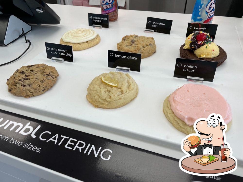 Crumbl Cookies - Wicker Park, 1513 N Milwaukee Ave in Chicago ...