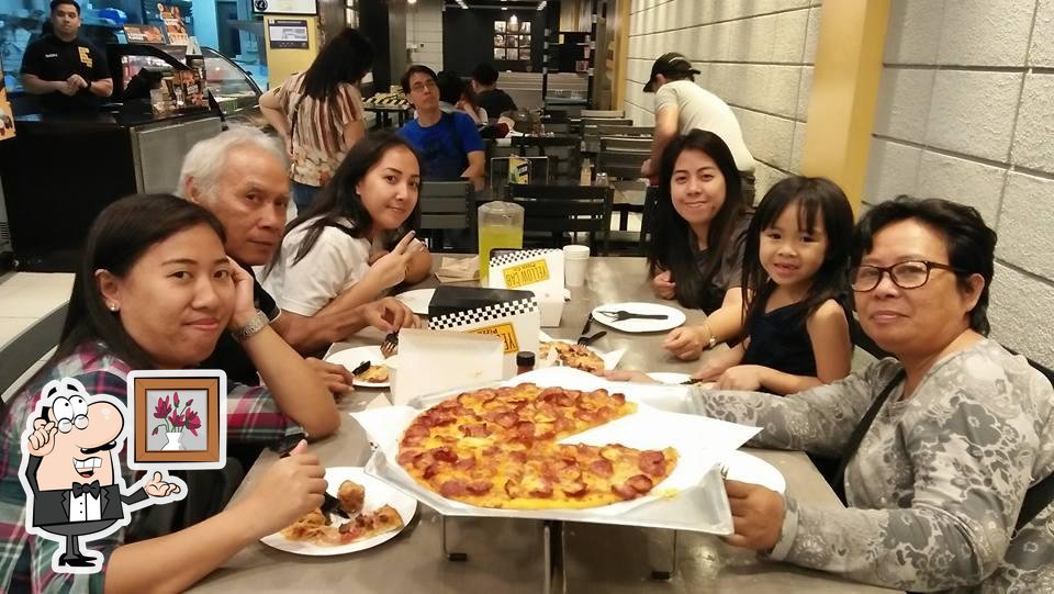 Yellow Cab Pizza Co. restaurant, Muntinlupa, SM Sucat