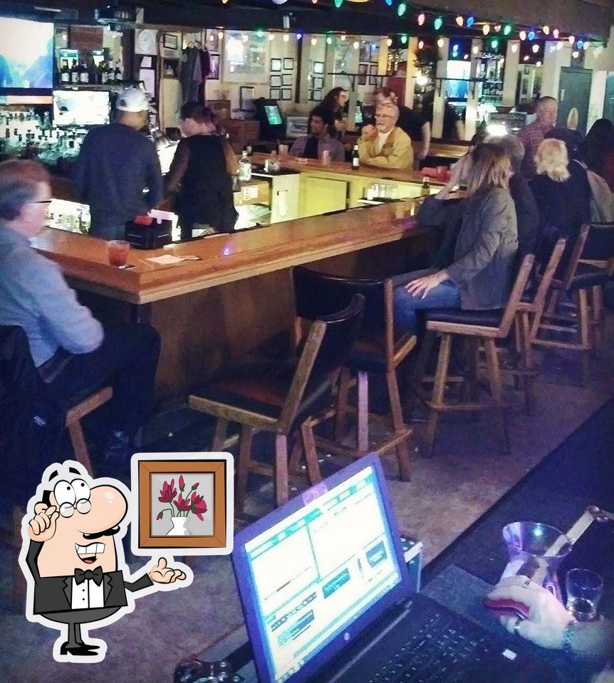 Interlude Cocktail Lounge in Sacramento - Restaurant reviews