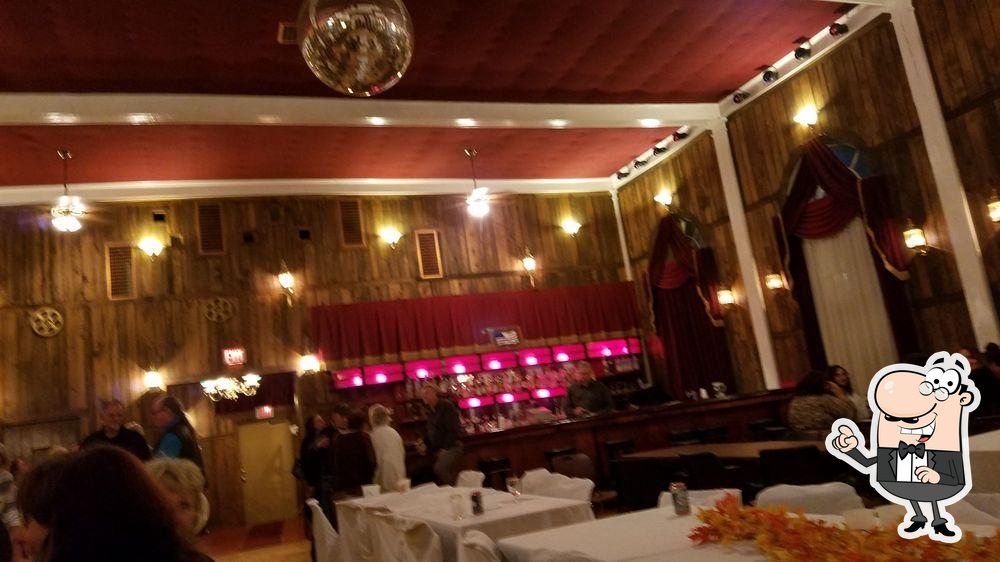 The Goodman Clubhouse & Ruby's Bar in Goodman - Restaurant reviews