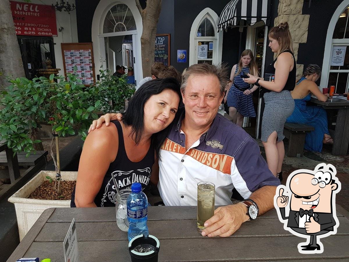 The Pickled Pig Ale House pub & bar, Parys - Restaurant menu and reviews