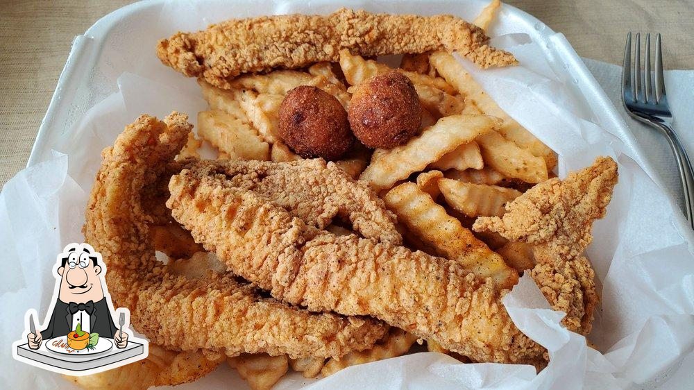 The Red Zone in Diamondhead - Restaurant menu and reviews