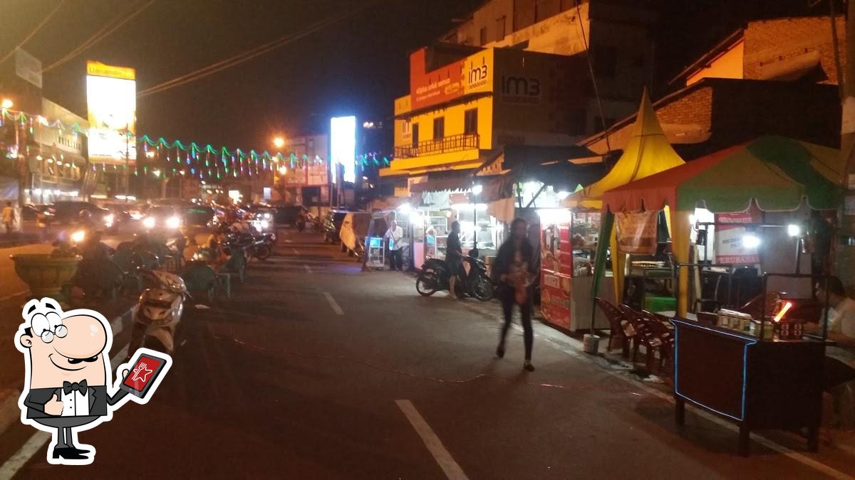 Bazar Kuliner X Taman Ria cafe, Medan