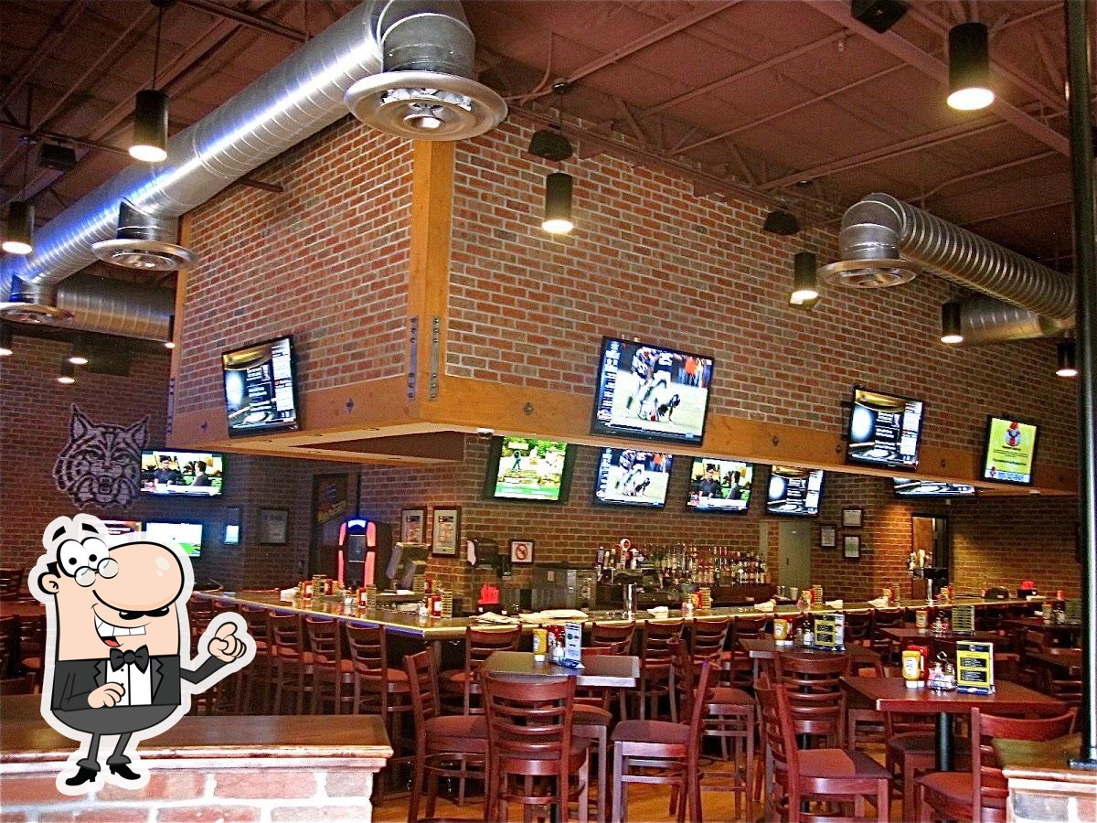 Zipps Sports Grill, Phoenix - Restaurant menu, prices and reviews