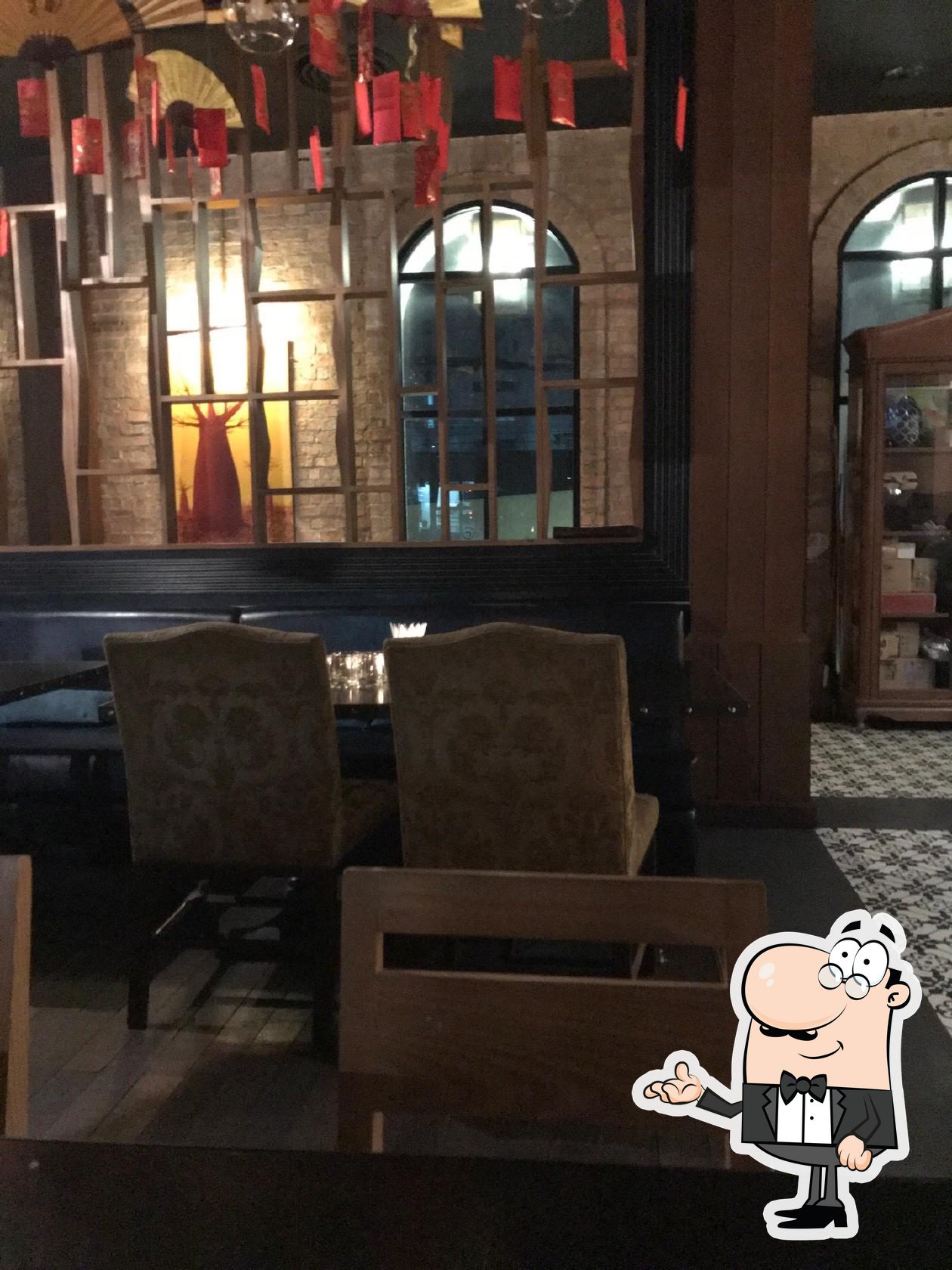 CHOW Cafe & Bar, Bangkok - Restaurant menu, prices and reviews