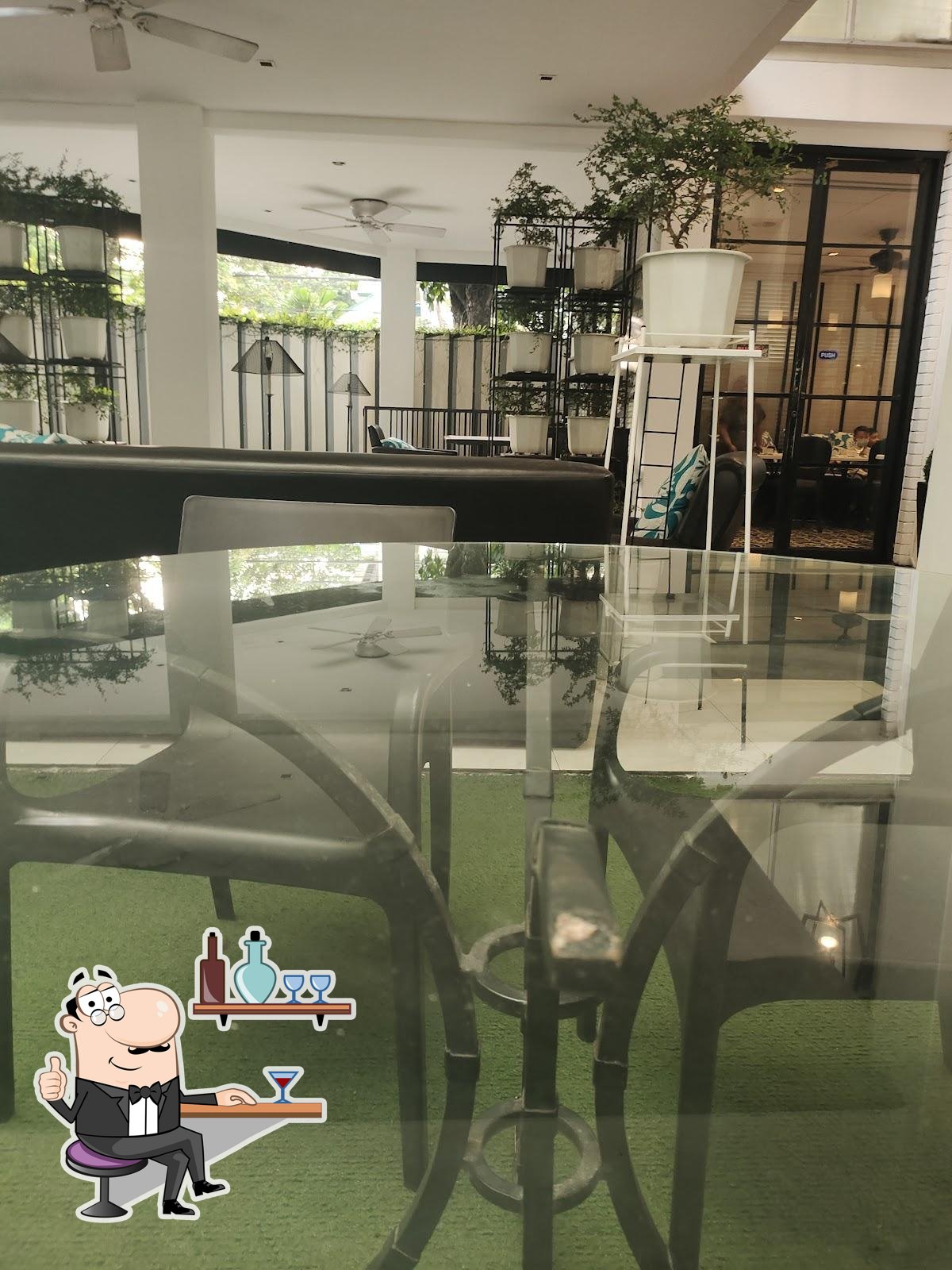 Romulo Café, Quezon City - Restaurant menu, prices and reviews