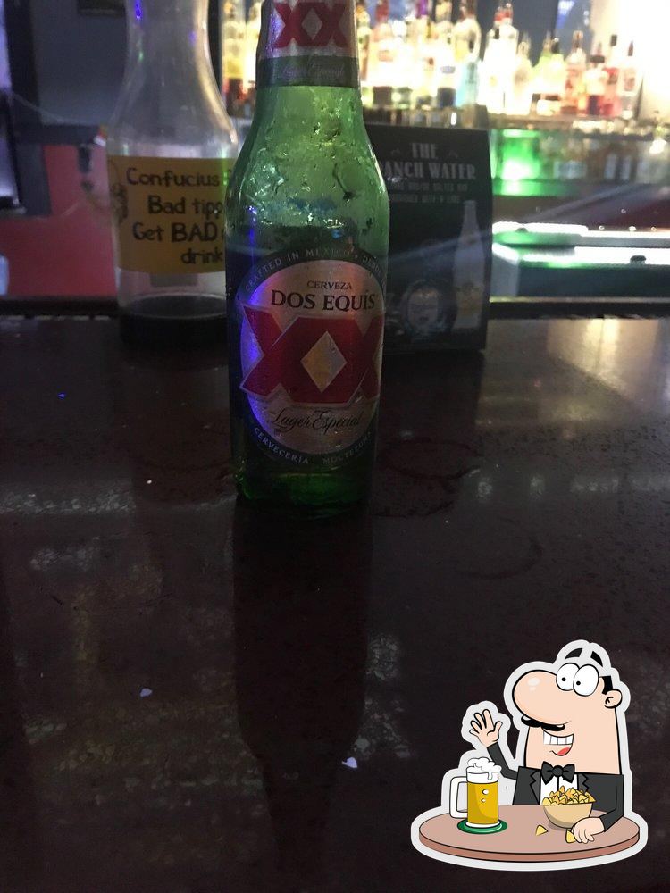 Easy Eight's Billiards and Sports Bar in McAllen - Restaurant reviews