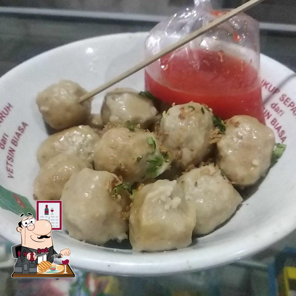 Pentol sae cak wan restaurant, Bunderan