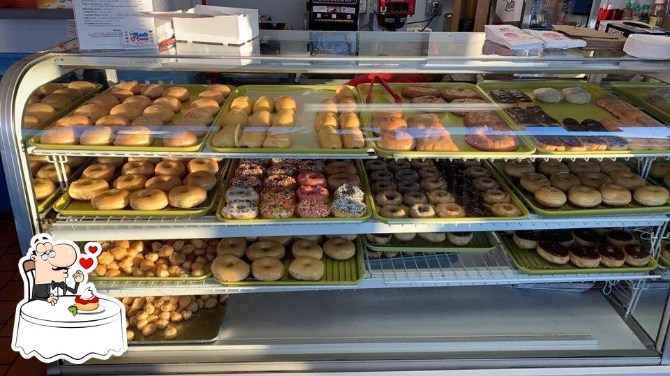 Hello Donuts Gulfport in Gulfport - Restaurant menu and reviews