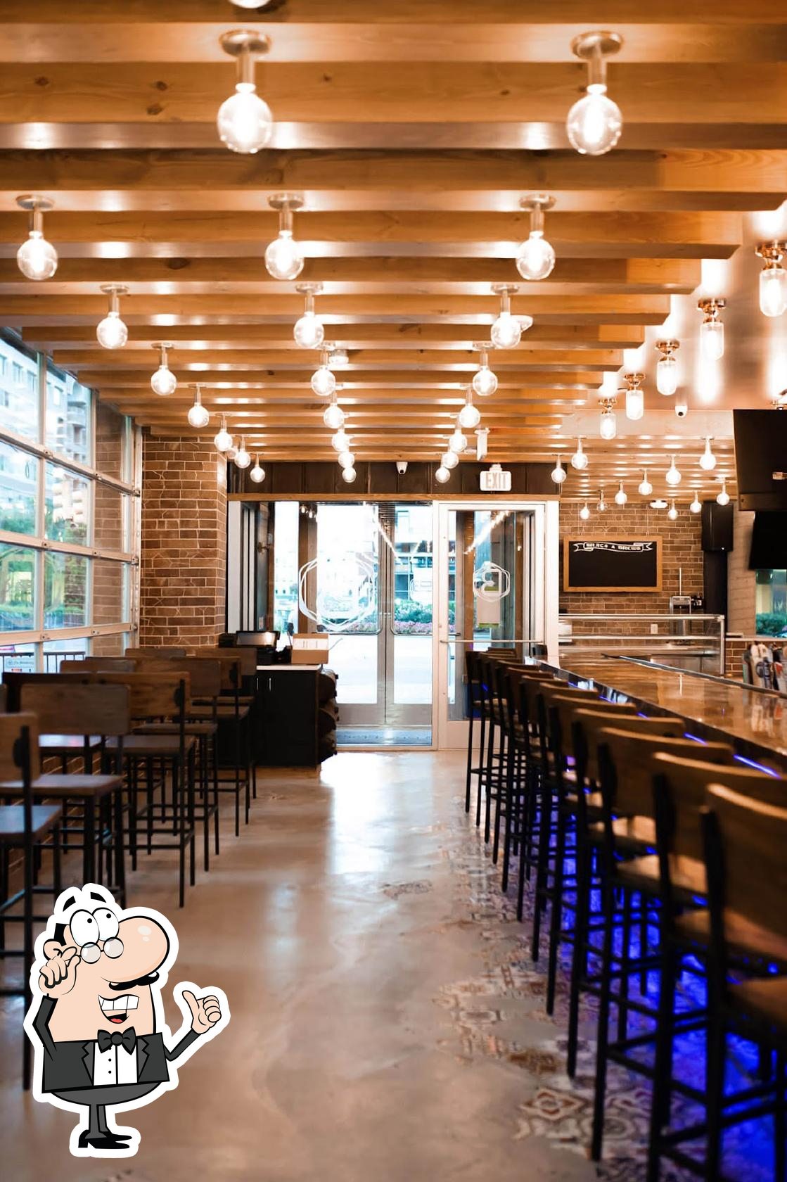 Bronson Bierhall in Arlington - Restaurant reviews