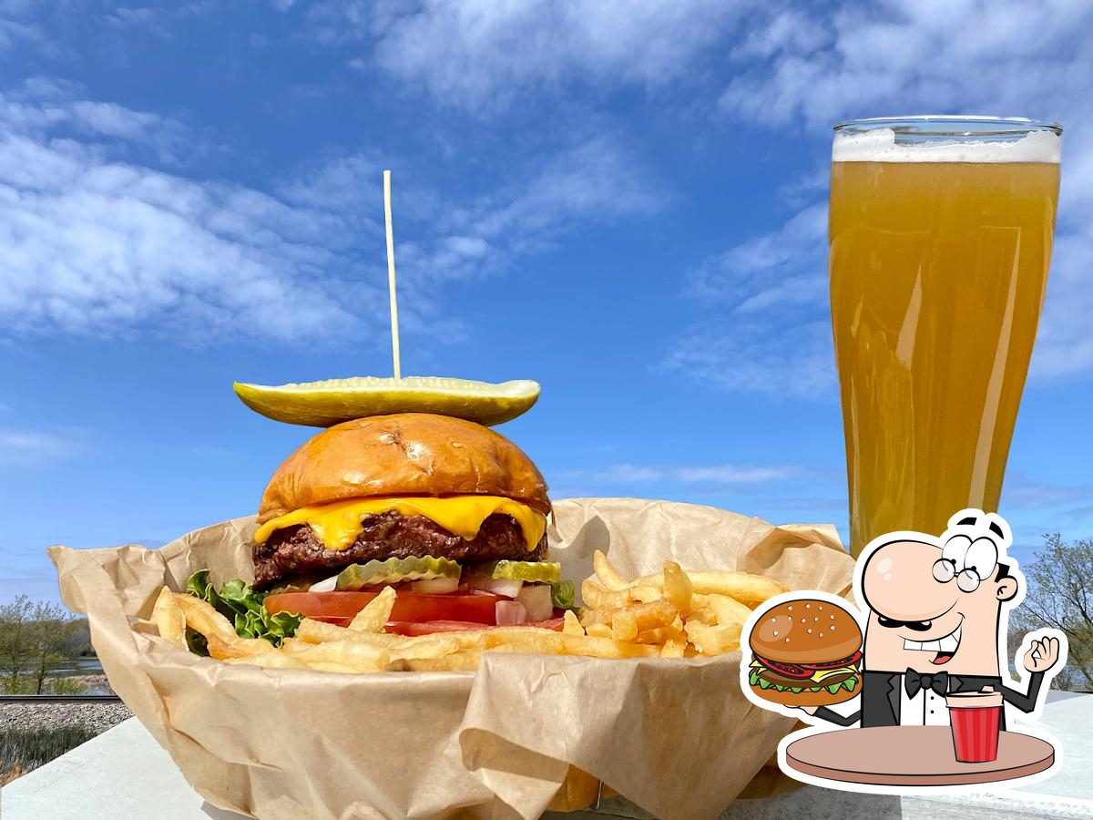 Ghost Isle Brewery in New Buffalo - Restaurant menu and reviews