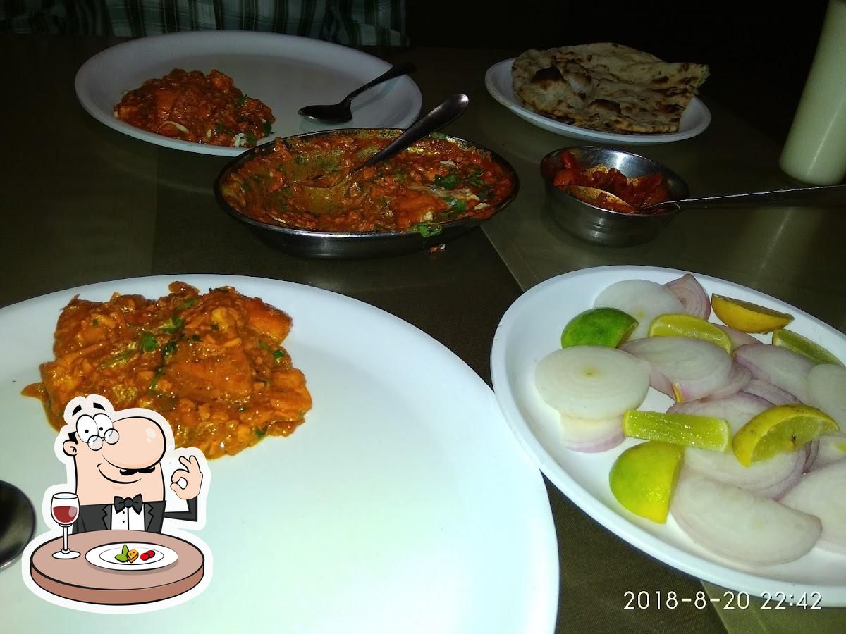 Real Taste Ac. Veg. Restaurant, Veraval - Restaurant reviews