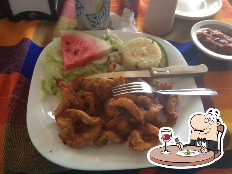 Mariscos "Doña Concha" restaurant, Manzanillo, Damián Ochoa 4 ...