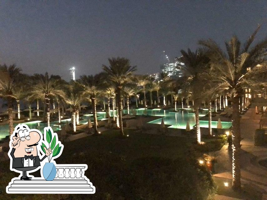 The Rooftop Terrace pub & bar, Dubai - Restaurant menu and reviews