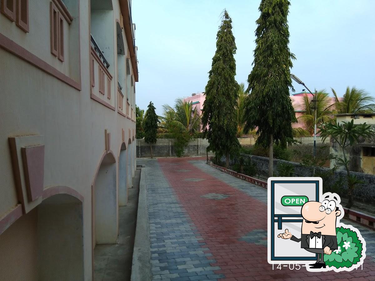 Gujarat Bhavan, Kanyakumari - Restaurant reviews