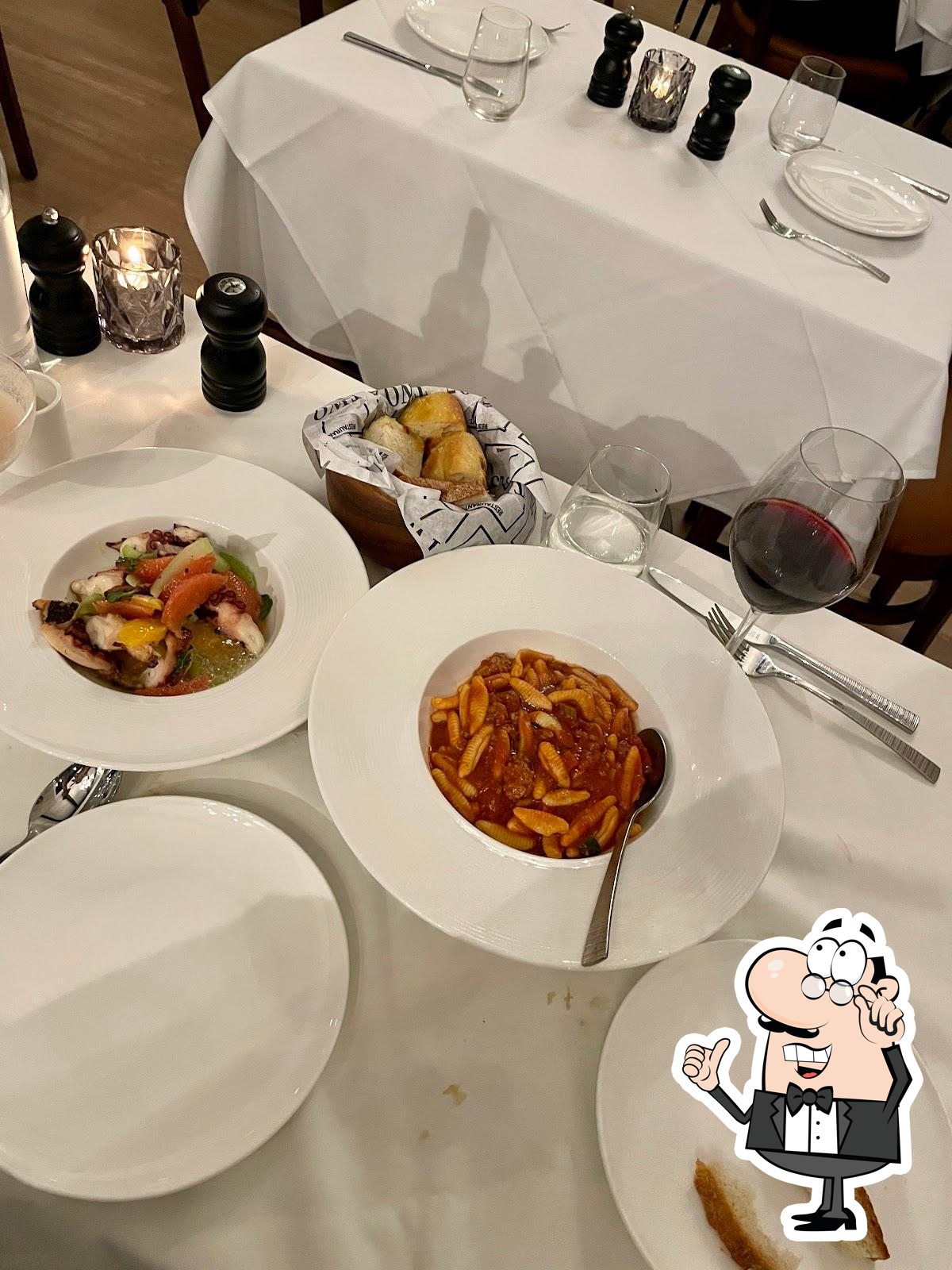 Two25 Restaurant, Locust Valley - Restaurant menu, prices and reviews