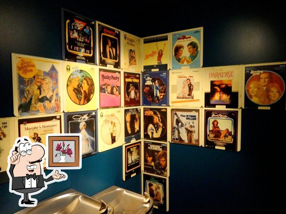 Buffalo Traders Lounge in Grand Rapids - Restaurant reviews