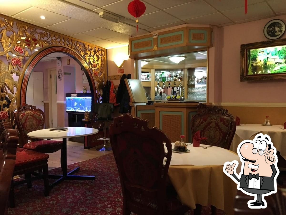 Le Moon in Cromer - Restaurant menu and reviews