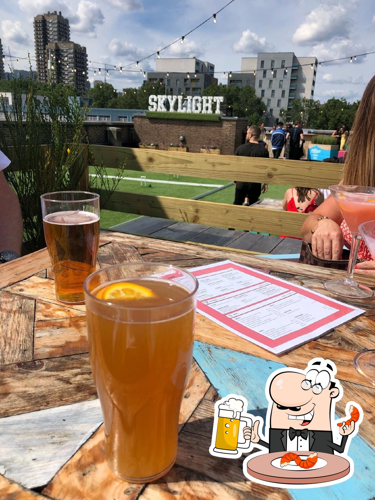 Skylight Tobacco Dock, Tobacco Dock in London - Restaurant reviews