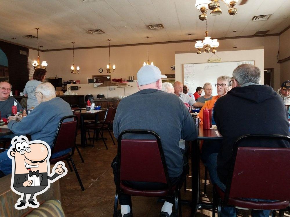 Petticoat Junction in Alma - Restaurant menu and reviews