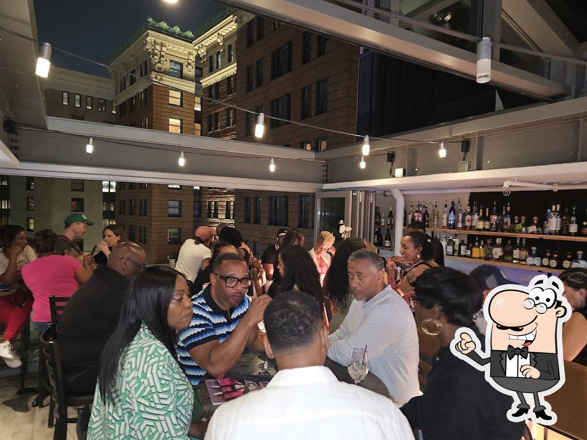 Apex Rooftop Bar and Lounge, Boston - Restaurant menu, prices and reviews