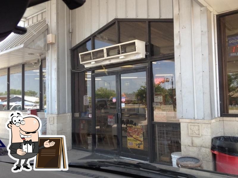 Exxon Quick Check And Cahoots Cafe in Goldthwaite - Restaurant reviews