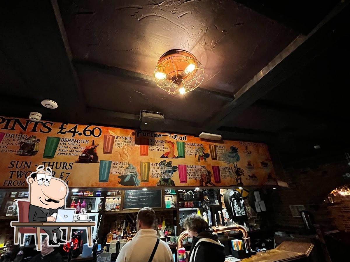 The Hobbit Pub, Southampton - Restaurant menu, prices and reviews