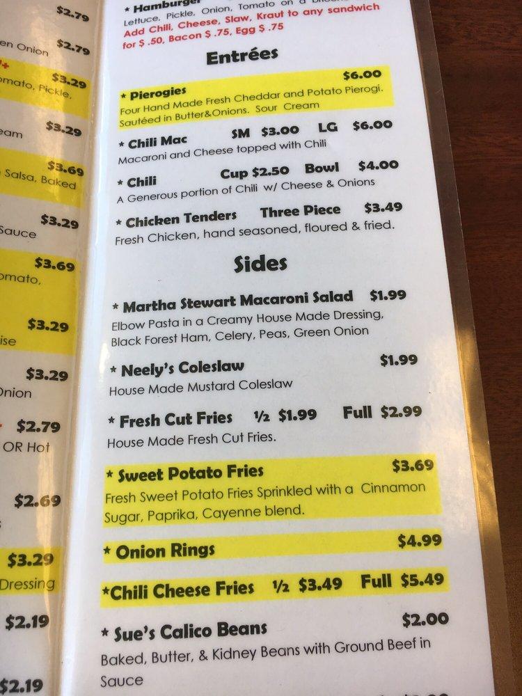 Menu at Dog Daze Gourmet Hot Dogs restaurant, Canton